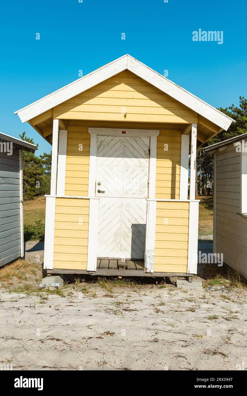 Seaside bathing house hi-res stock photography and images - Alamy