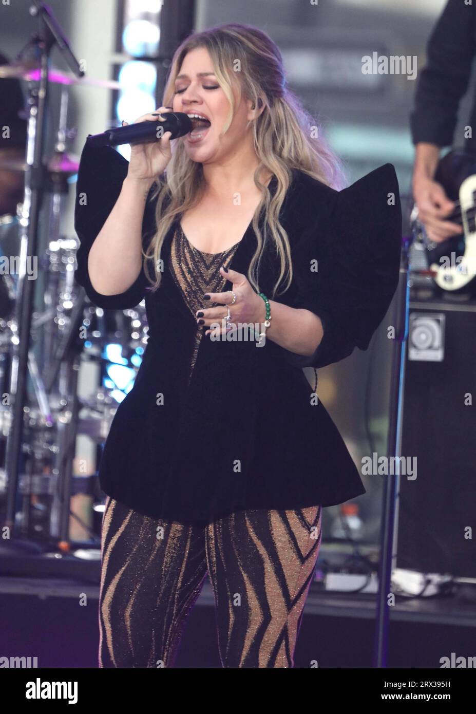 September 22, 2023, New York, New York, USA: Singer//talk show host ...