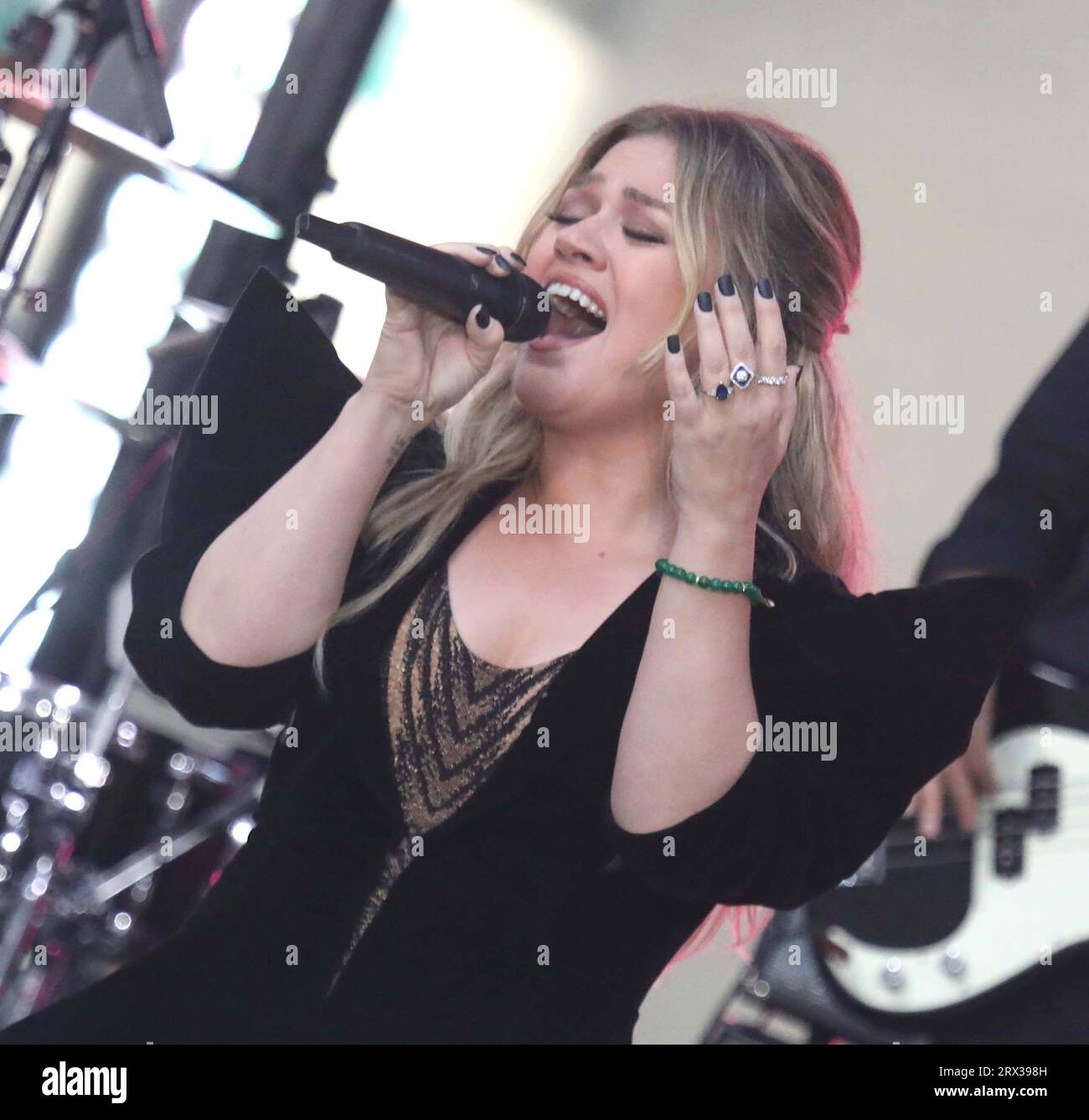 Kelly clarkson 2023 hi-res stock photography and images - Alamy