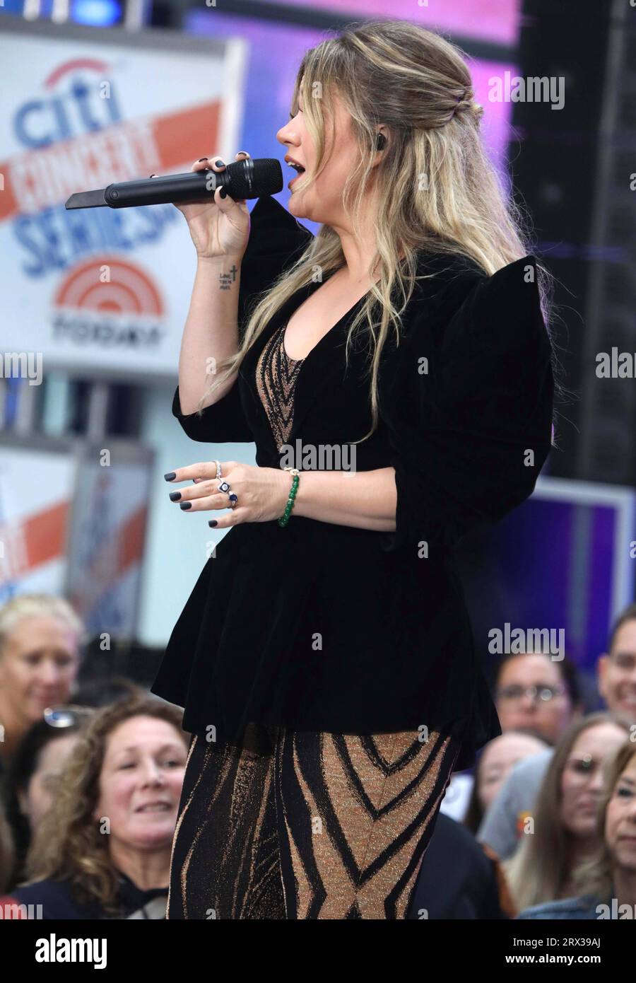 September 22, 2023, New York, New York, USA: Singer//talk show host ...