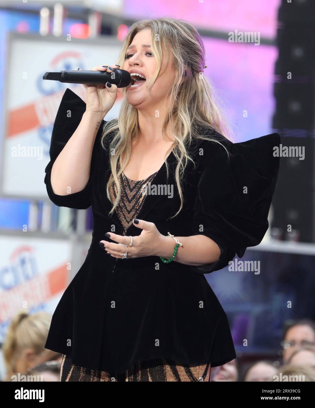 September 22, 2023, New York, New York, USA: Singer//talk show host ...