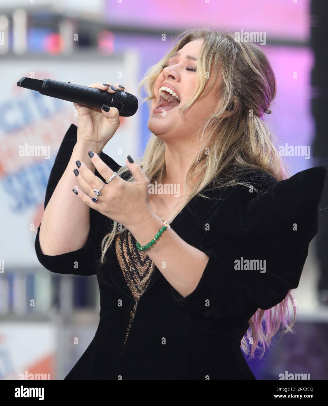 September 22, 2023, New York, New York, USA: Singer//talk show host ...