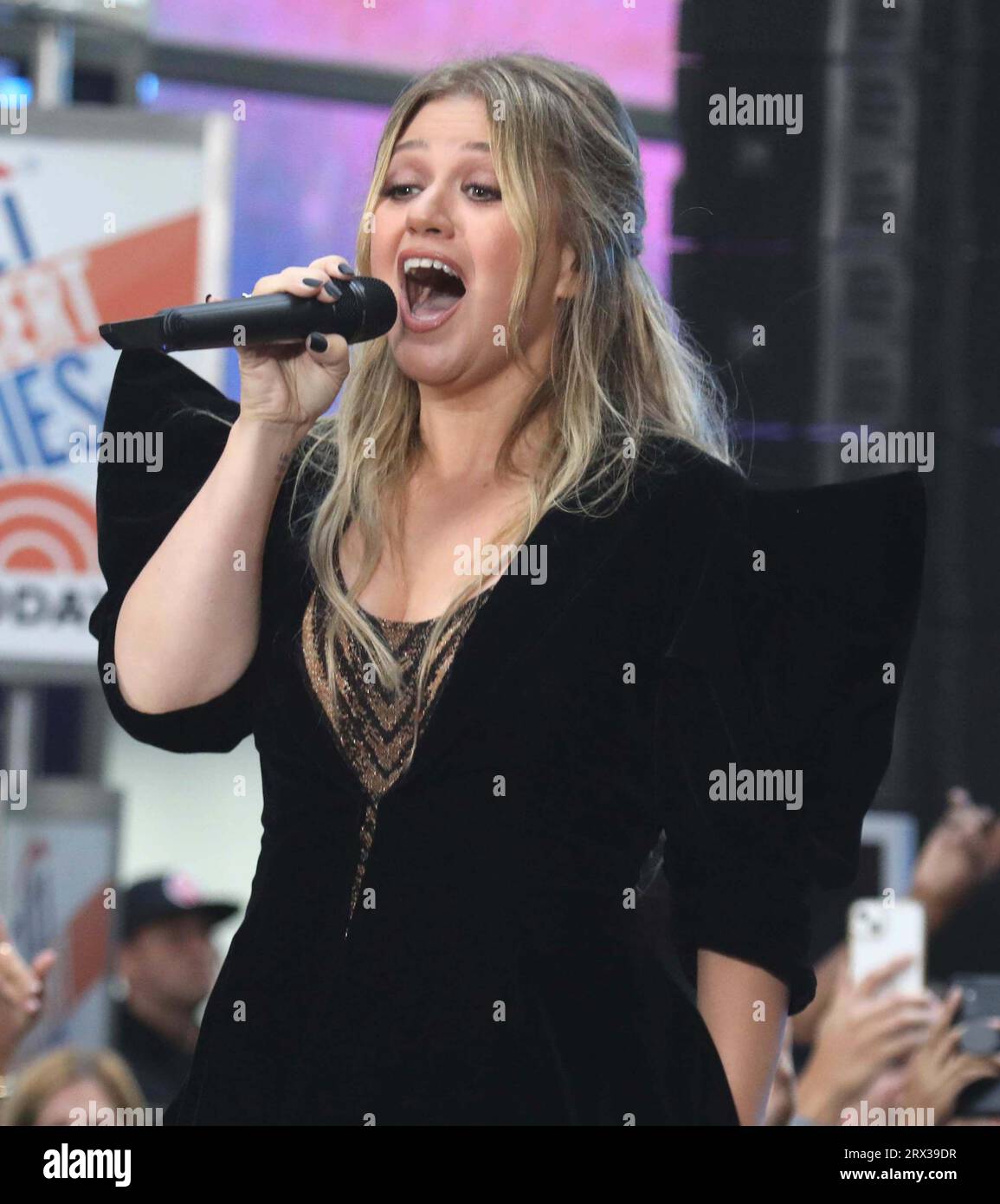 September 22, 2023, New York, New York, USA: Singer//talk show host ...