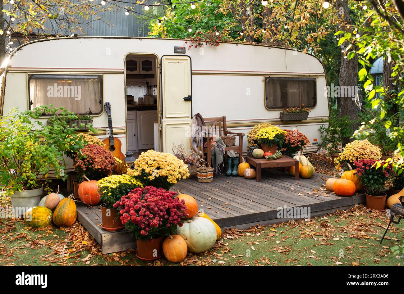 Orange camper van hi-res stock photography and images - Alamy