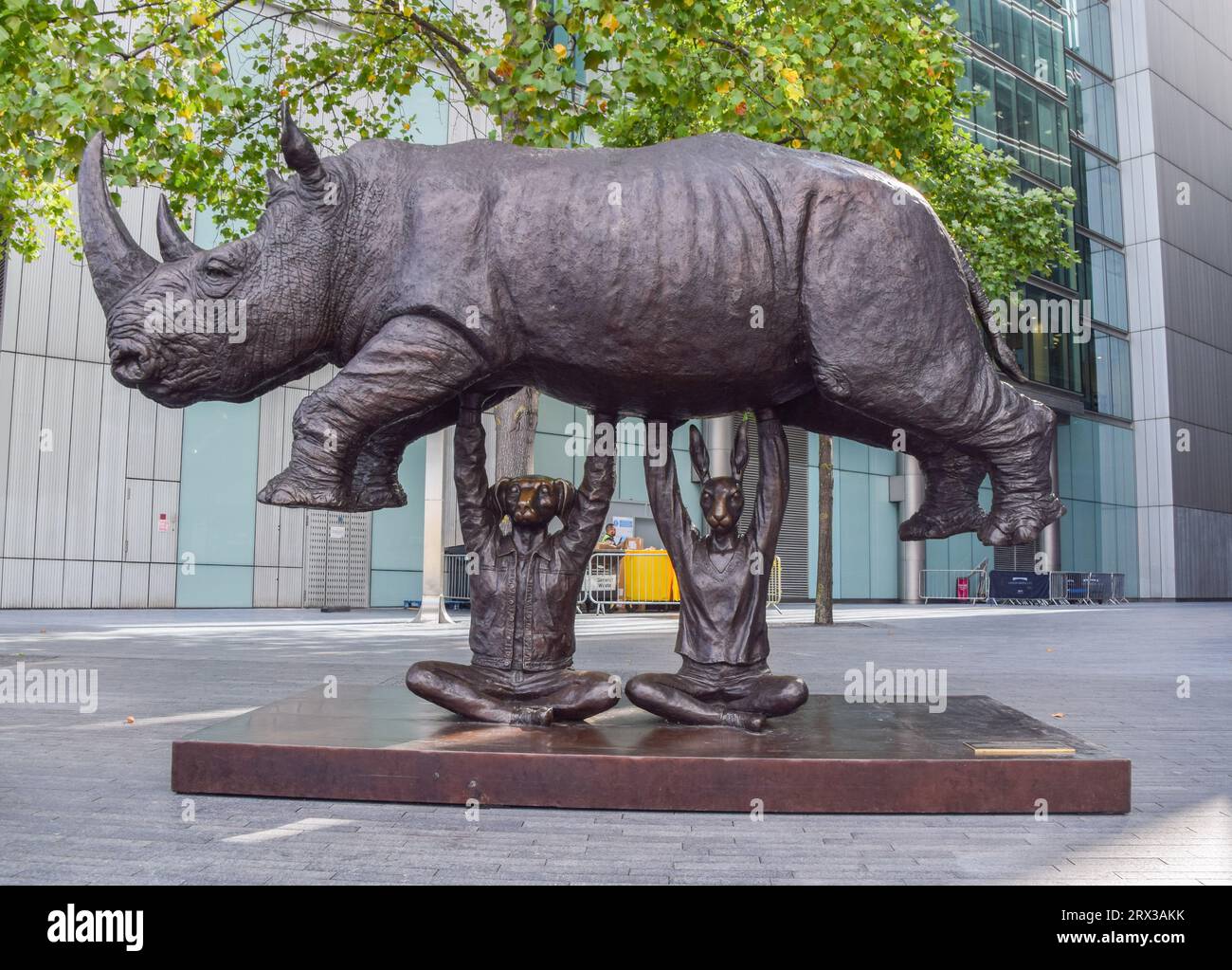 London, England, UK. 22nd Sep, 2023. Two rabbits hold up a Rhino. A ...