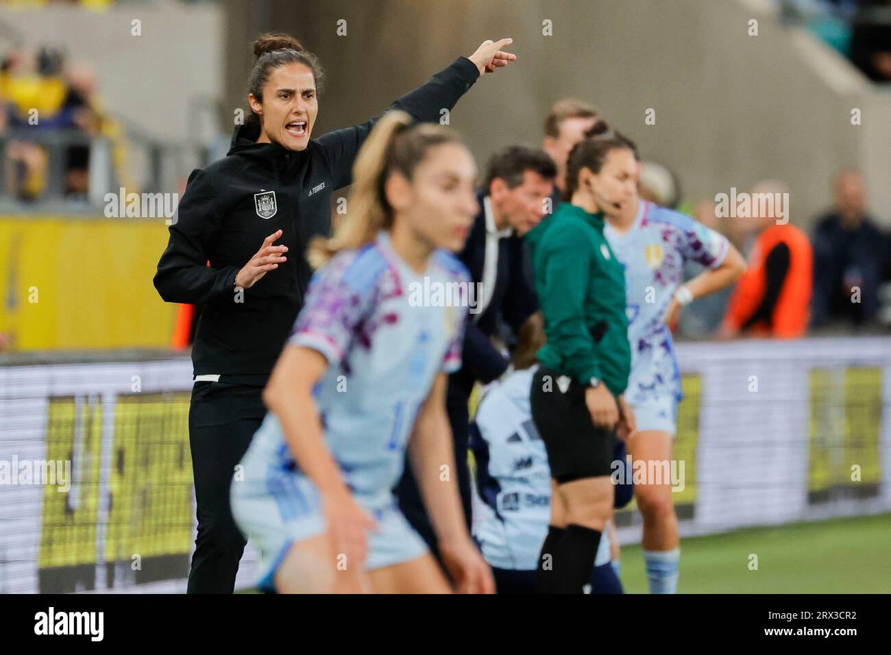 Spain's head coach Montse Tomé gestures during the UEFA Women's Nations ...
