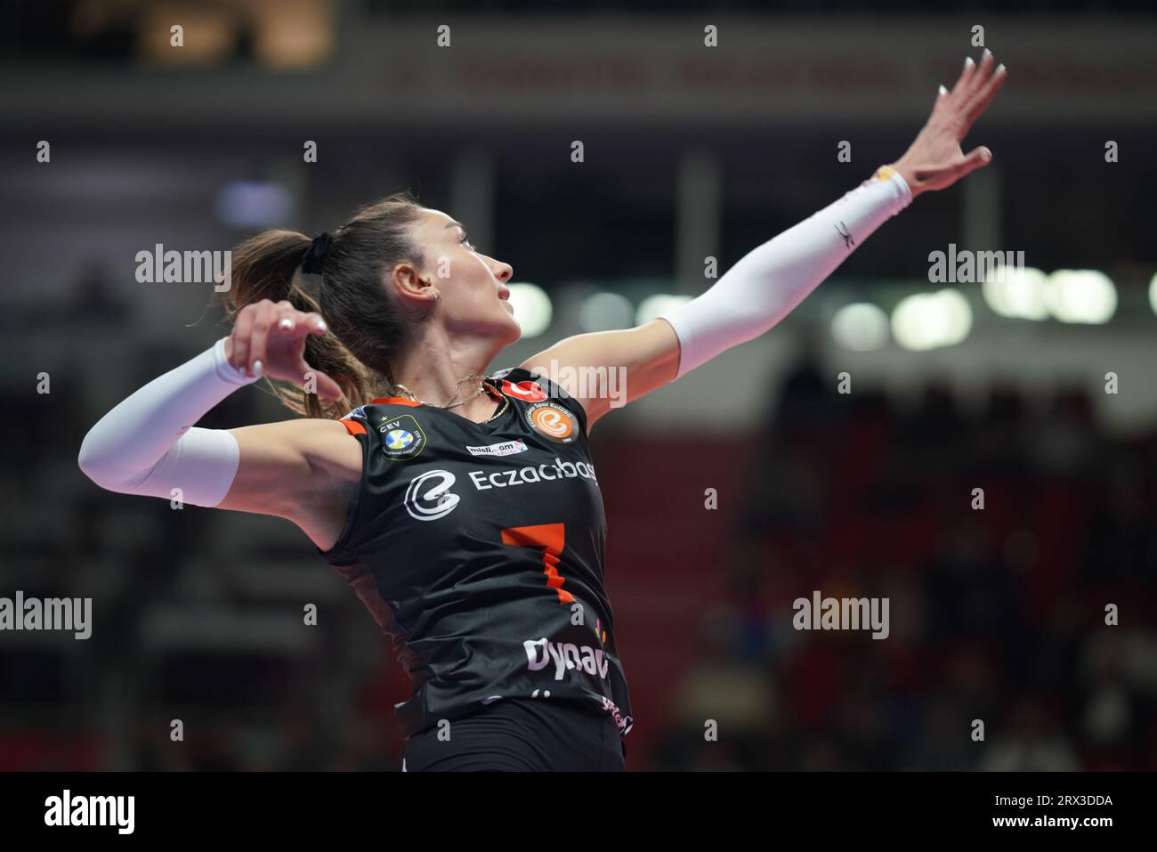ISTANBUL, TURKIYE - JANUARY 21, 2023: Hande Baladin warming up before ...