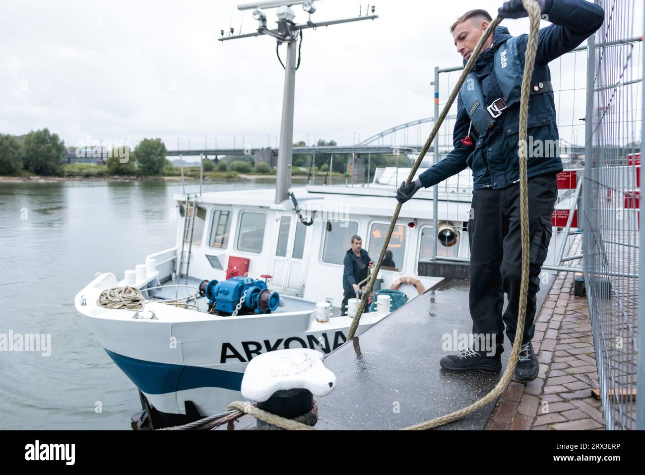 Opvangschepen hi-res stock photography and images - Alamy