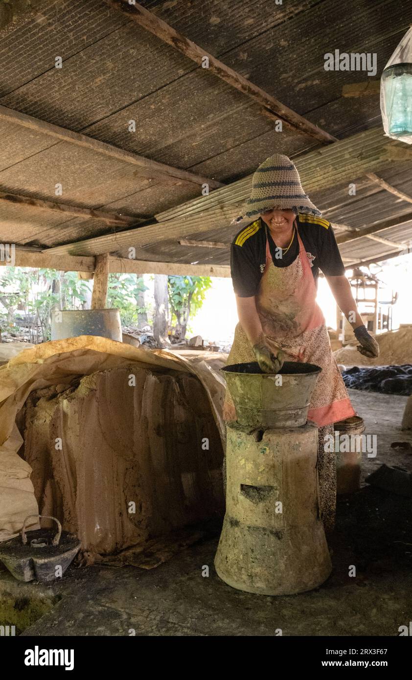 Person making clay bucket hi-res stock photography and images - Alamy
