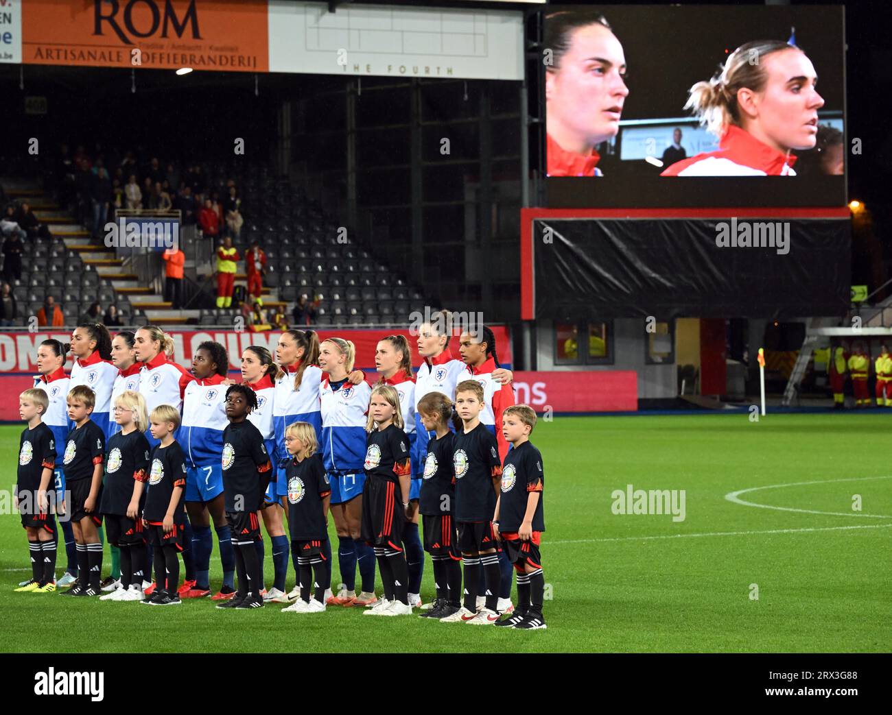 Stadium den dreef hi-res stock photography and images - Alamy