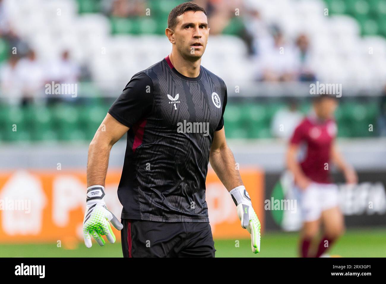 Emiliano martínez goalkeeper aston hi-res stock photography and images ...