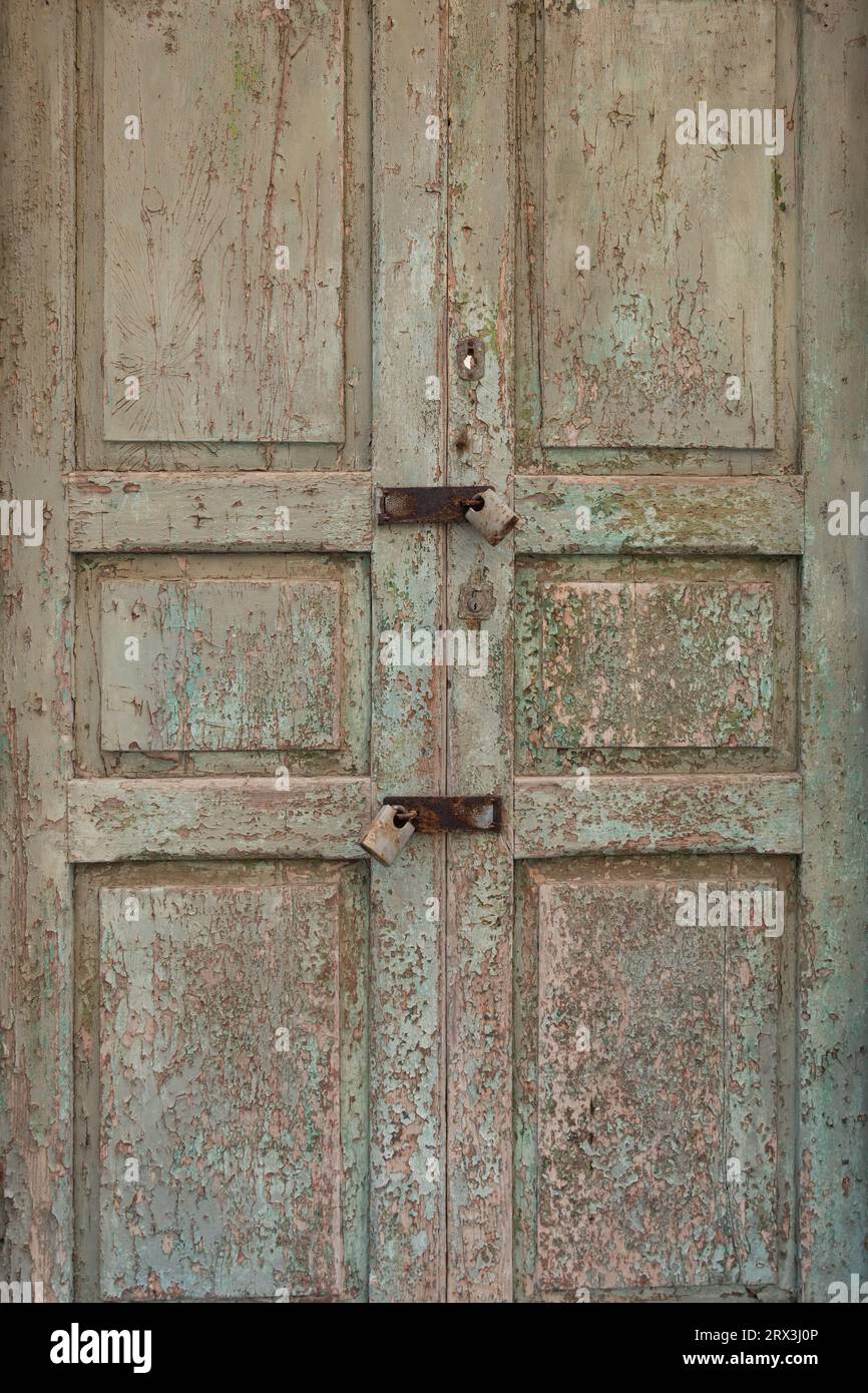 Flaking paintwork hi-res stock photography and images - Alamy