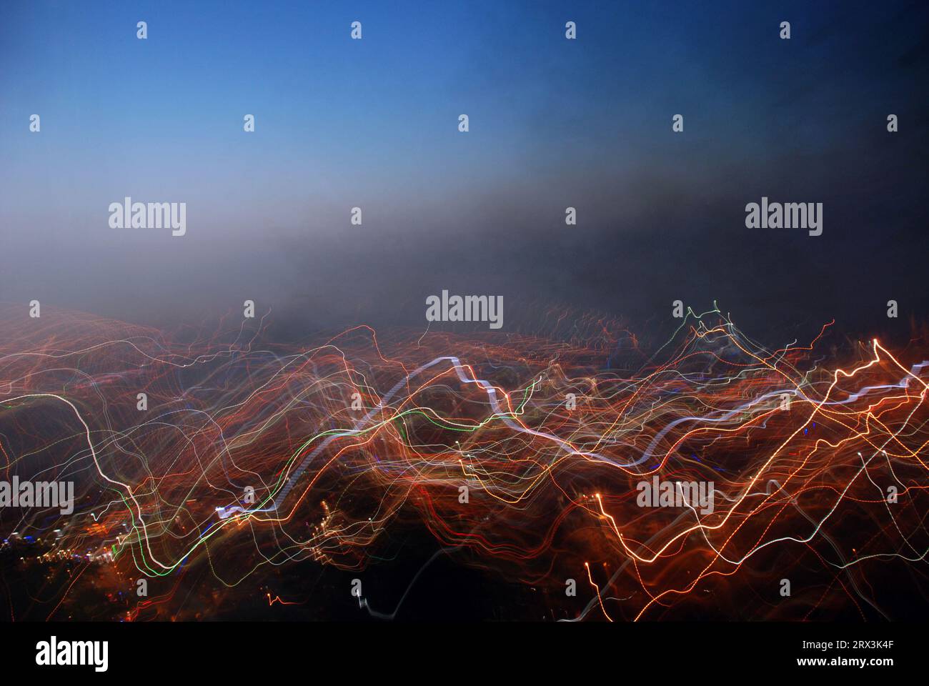 Streaks of light hi-res stock photography and images - Alamy