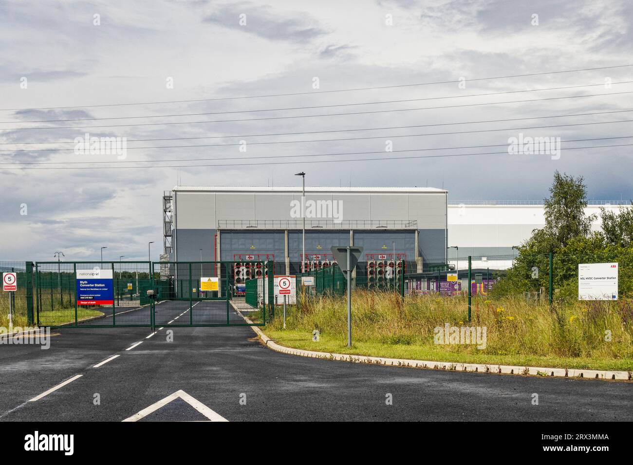 A 720Km subsea connector links Kvillal in Norway with Blyth in ...