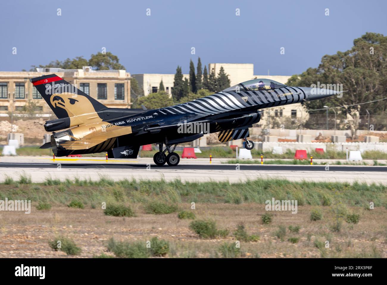 Turkish Air Force General Dynamics (TUSAS) F-16C Fighting Falcon (401 ...