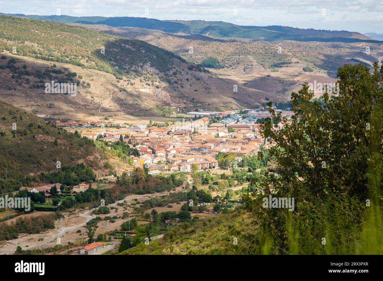 Ezcaray rioja hi-res stock photography and images - Alamy