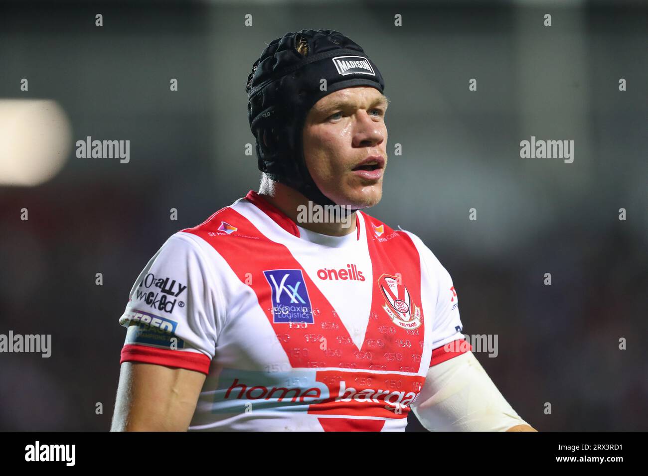 Jonny Lomax #6 of St Helens during the Betfred Super League Round 27 ...