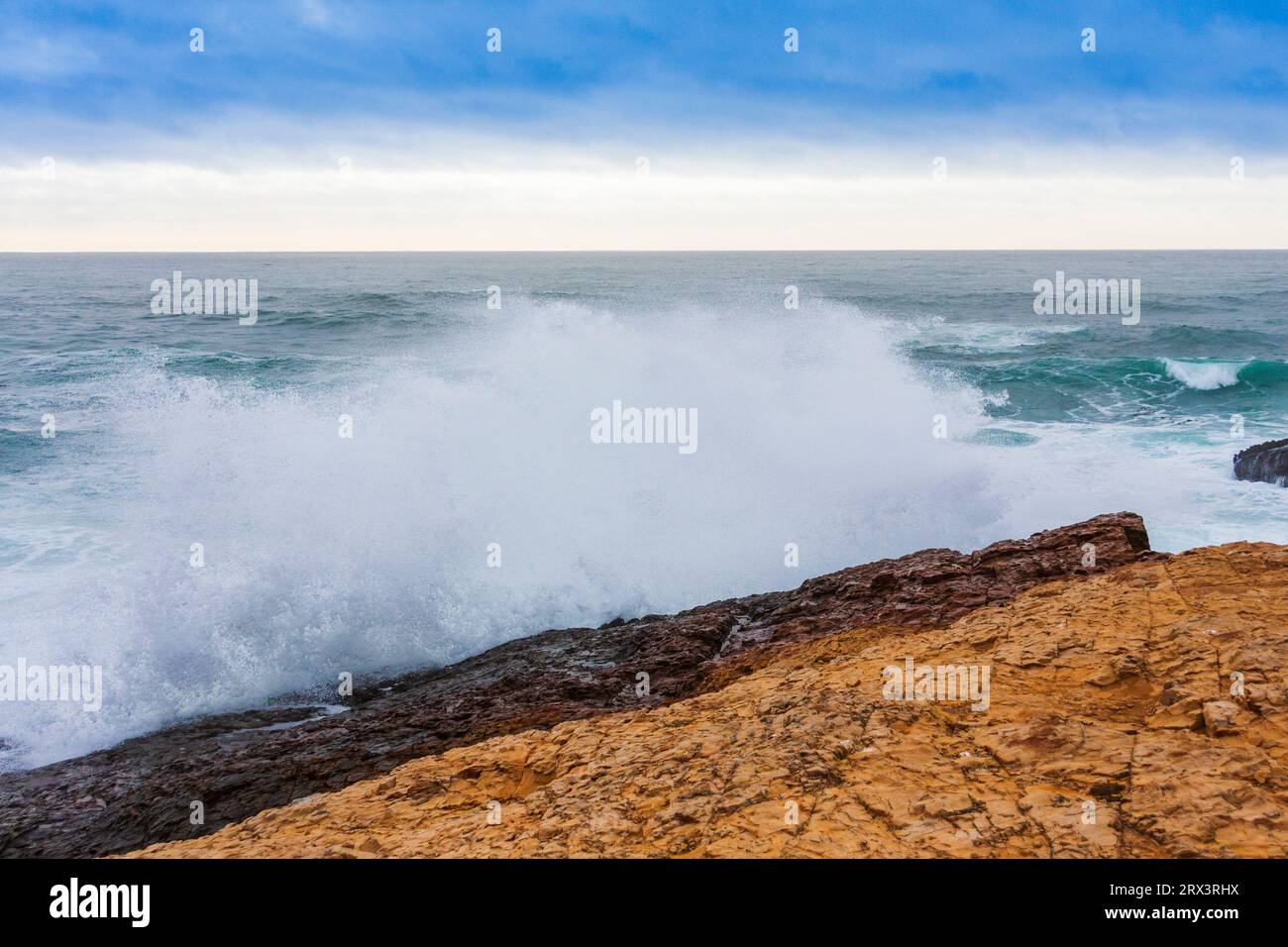 Shear waves hi-res stock photography and images - Alamy