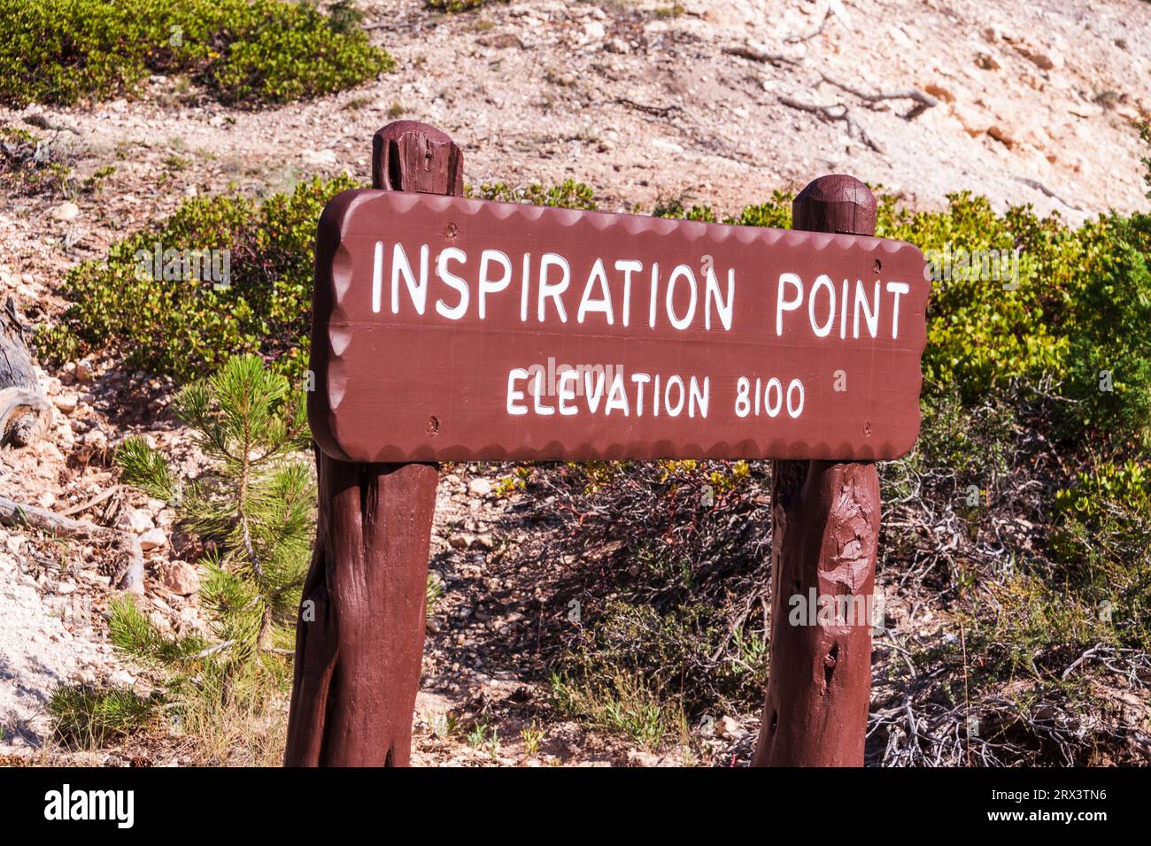 Headward erosion excavated large amphitheater shaped features hi-res ...