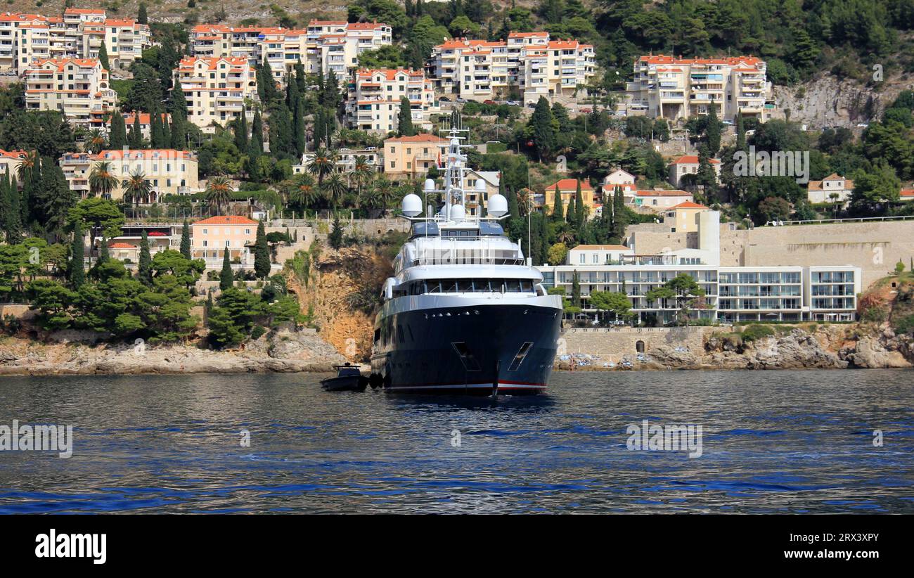 QUEEN K luxury yacht anchored off Dalmatian coast, Dubrovnik, Croatia ...