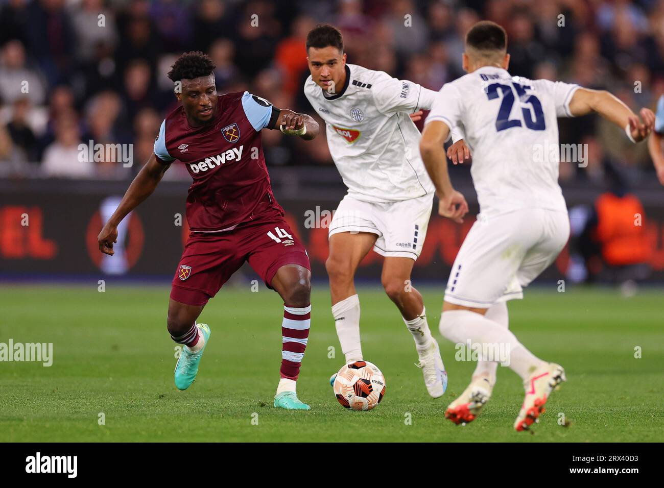 Mohammed Kudus of West Ham United takes on Petar Stanic of Backa Topola ...