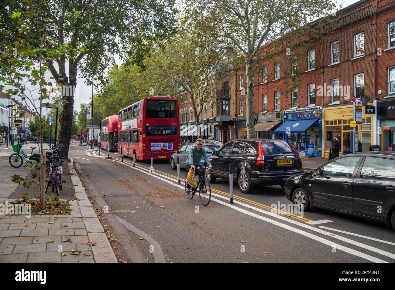Bi directional cycle lane hi-res stock photography and images - Alamy