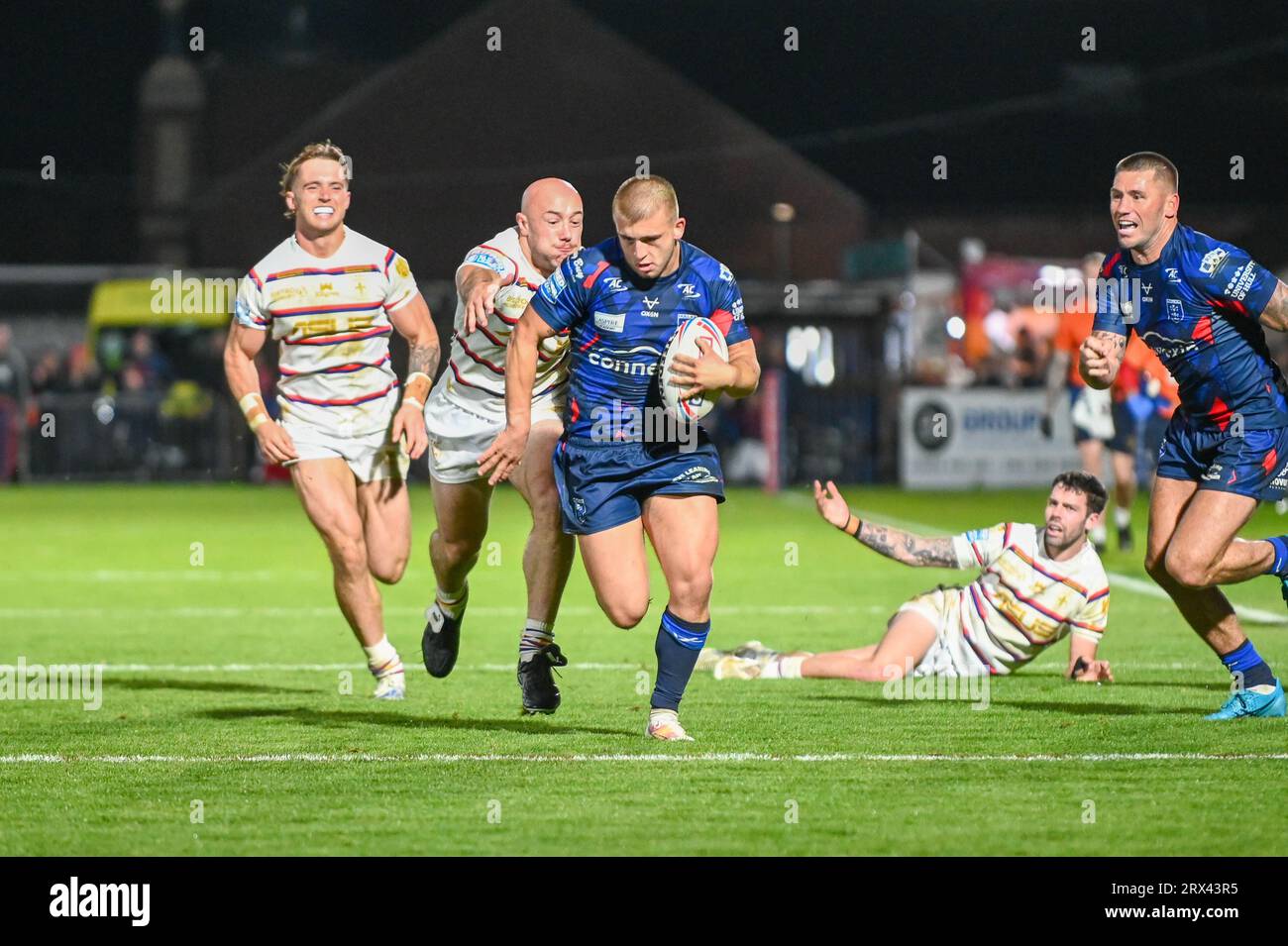 Mikey Lewis #20 of Hull KR during the Betfred Super League Round 27 match Wakefield Trinity vs ...