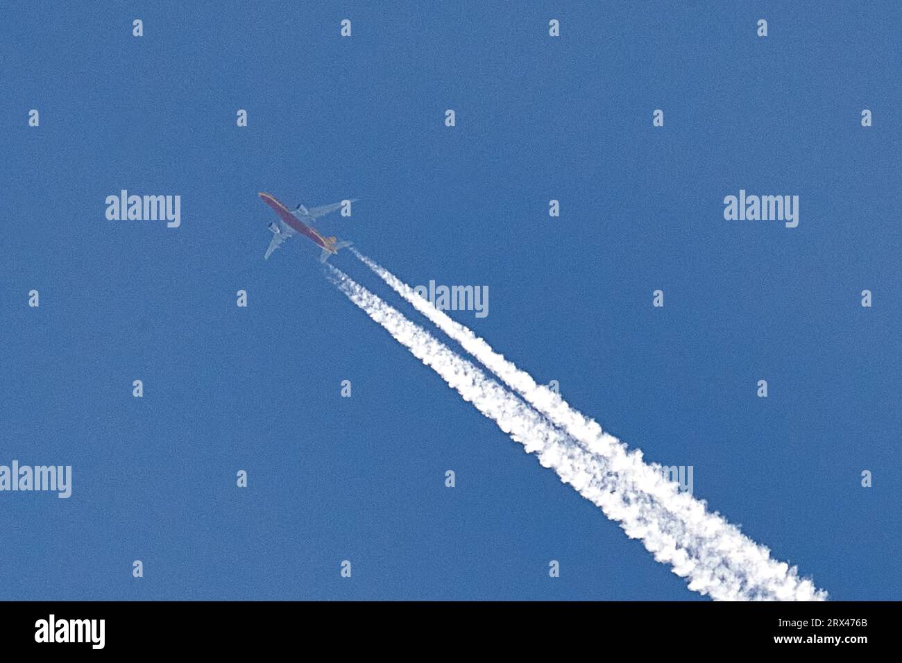 Kalitta dhl airplane hi-res stock photography and images - Alamy