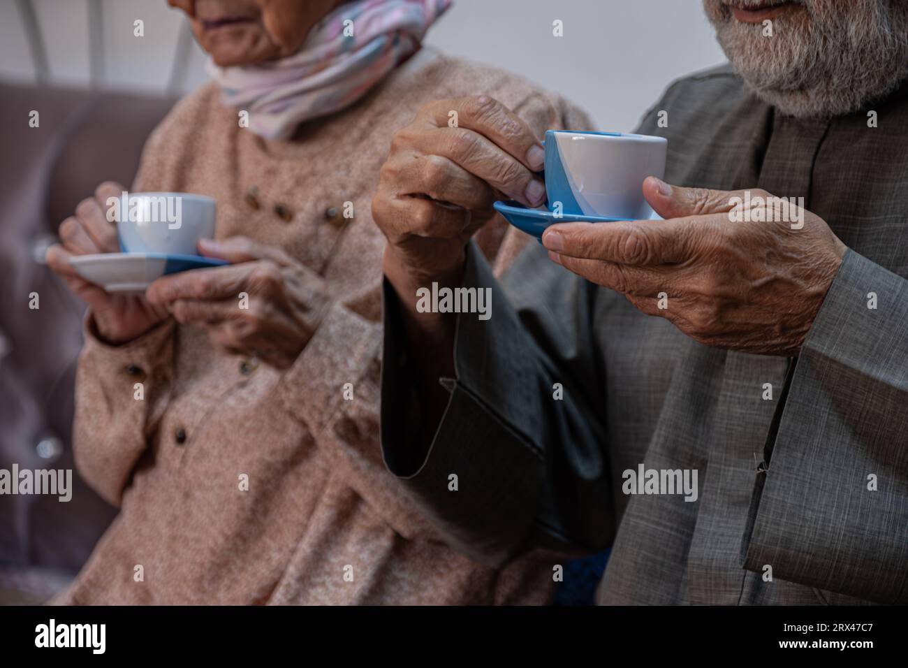 Arabic conversation hi-res stock photography and images - Alamy