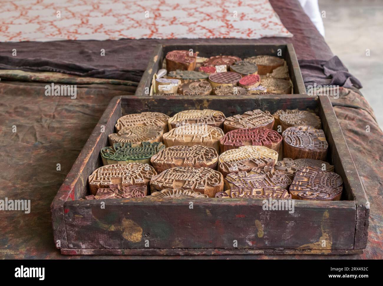 Ancient india stamp hi-res stock photography and images - Alamy