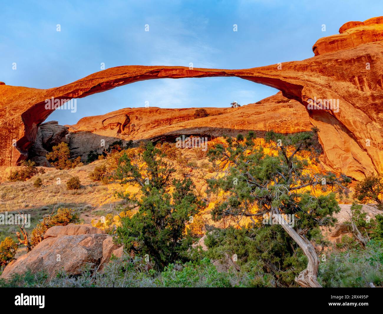 Iconic arching rock formation hi-res stock photography and images - Alamy