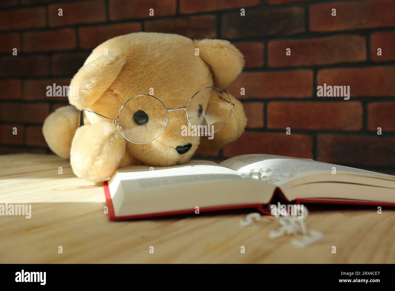 Psychology of learning book hi-res stock photography and images - Alamy