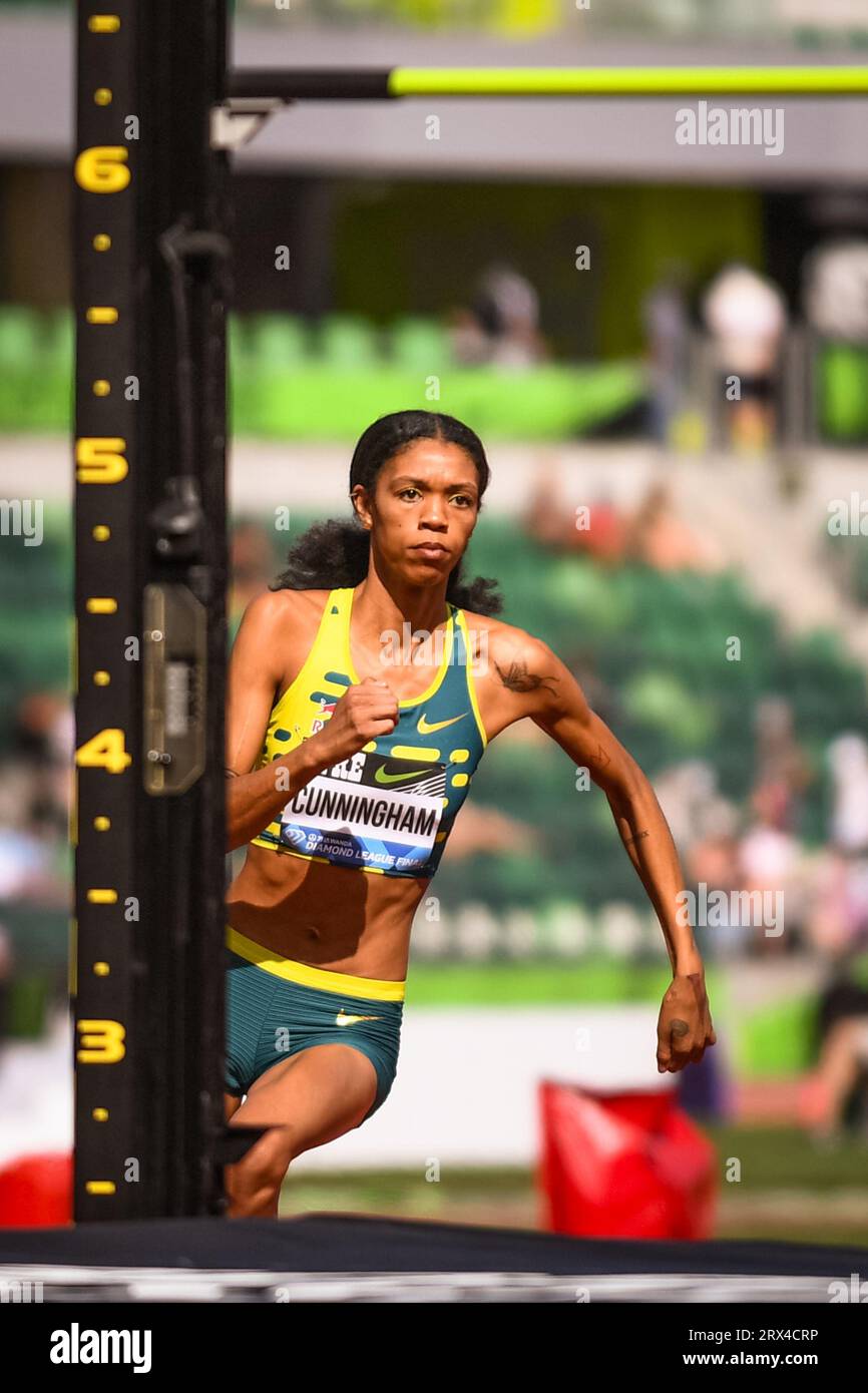 1 2 height hi-res stock photography and images - Alamy