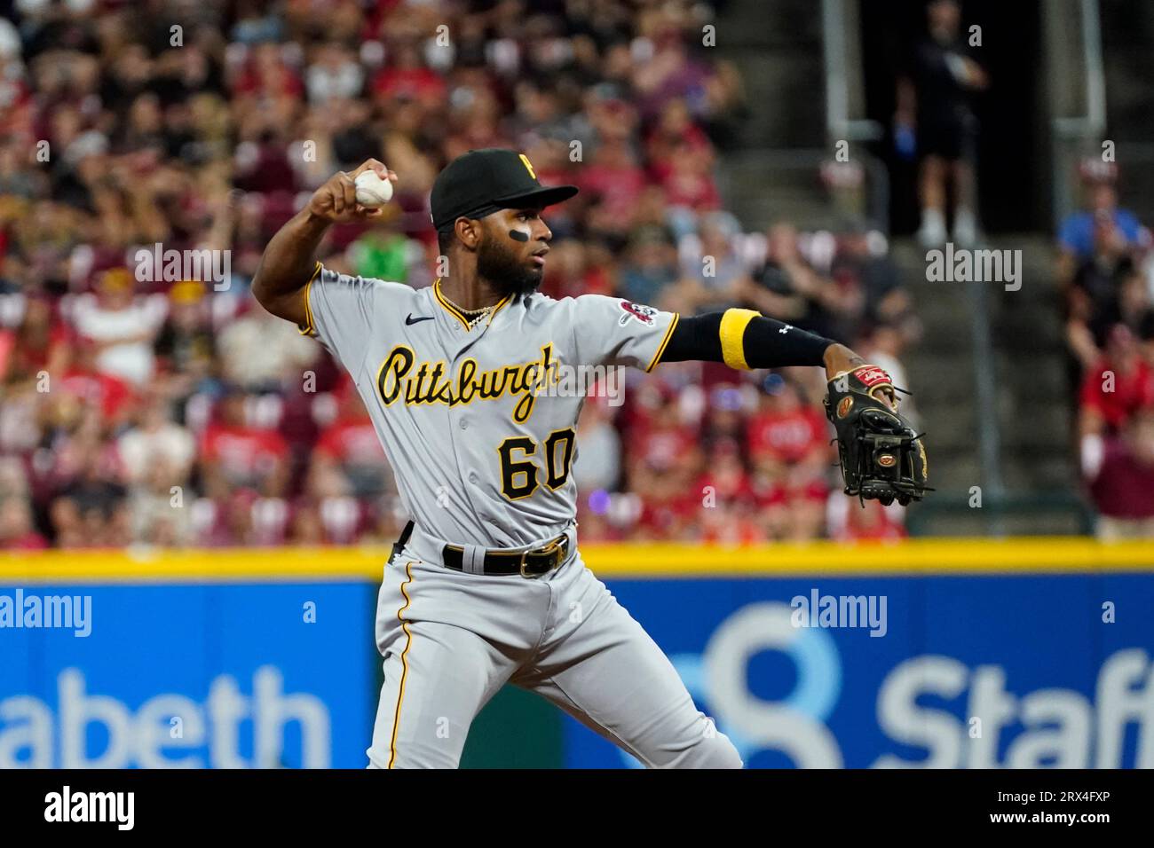 Pittsburgh Pirates shortstop Liover Peguero throws out Cincinnati Reds ...