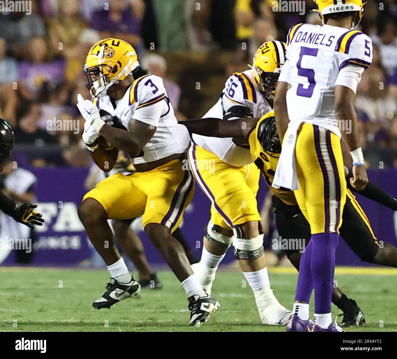 Baton Rouge, USA. 09th Sep, 2023. LSU Tigers running back Logan Diggs ...