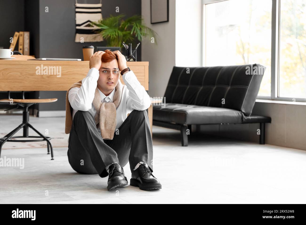 Terrified nervous man office hi-res stock photography and images - Alamy