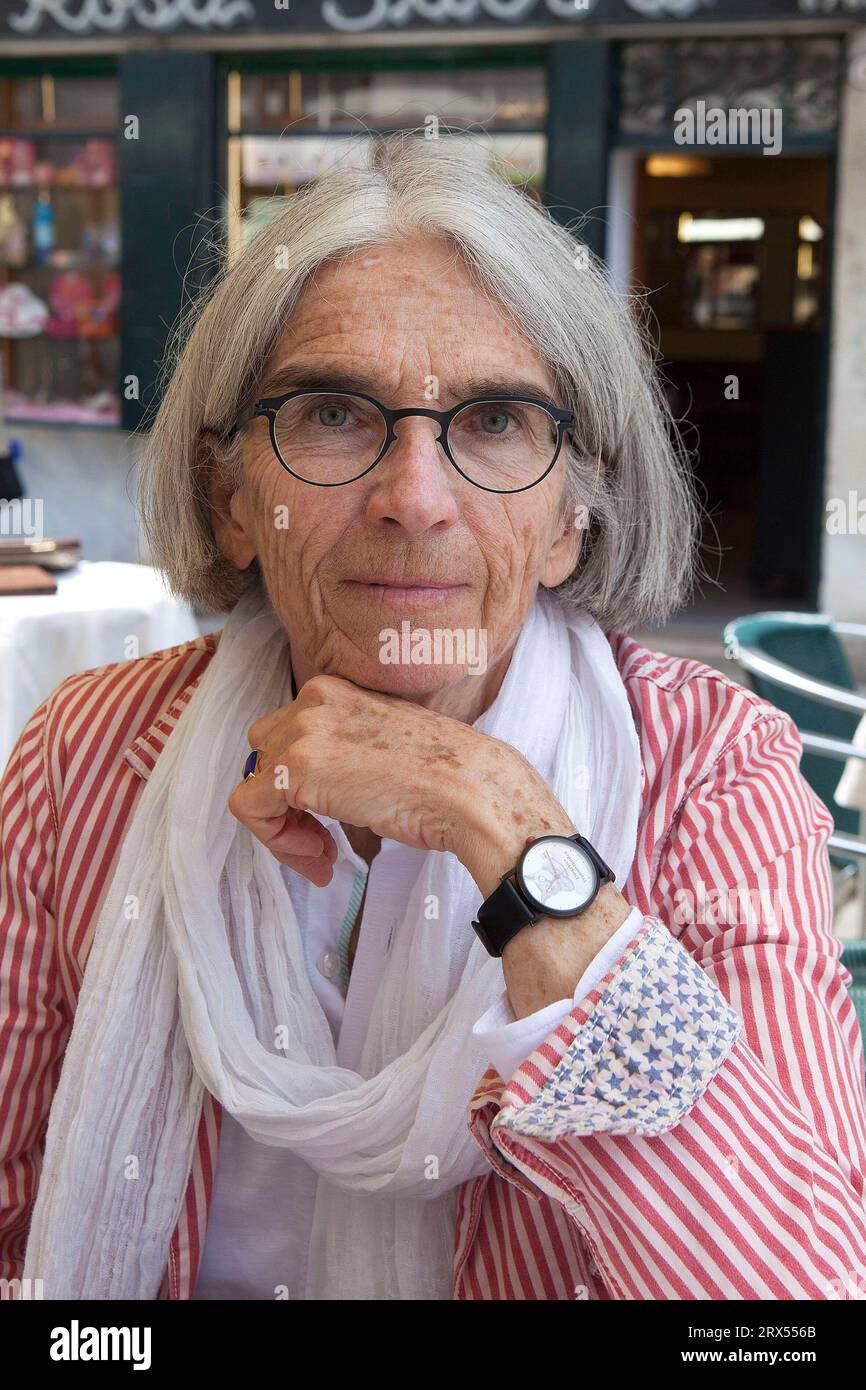Donna leon venice hi-res stock photography and images - Alamy