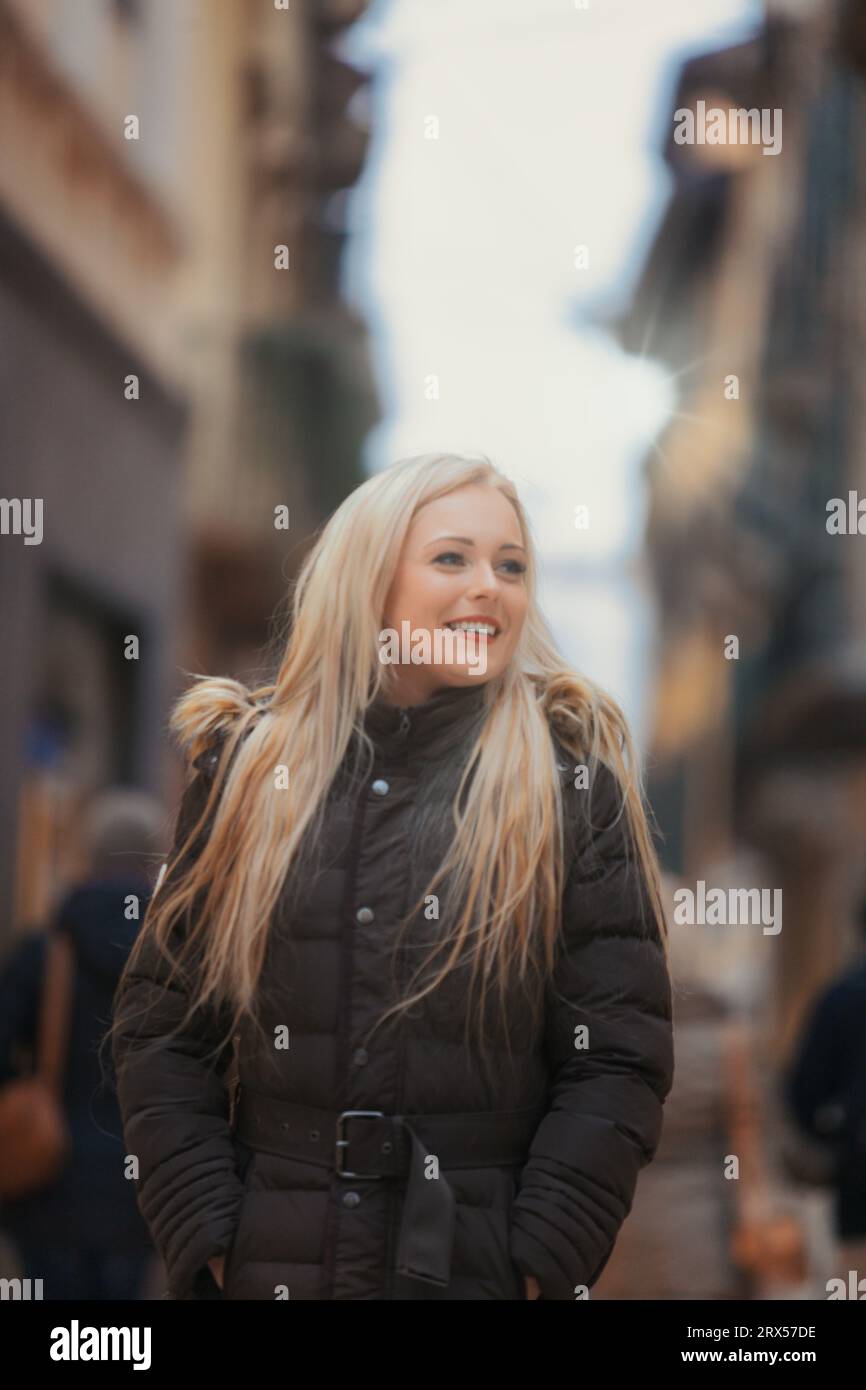 Thrives in cold weather hi-res stock photography and images - Alamy