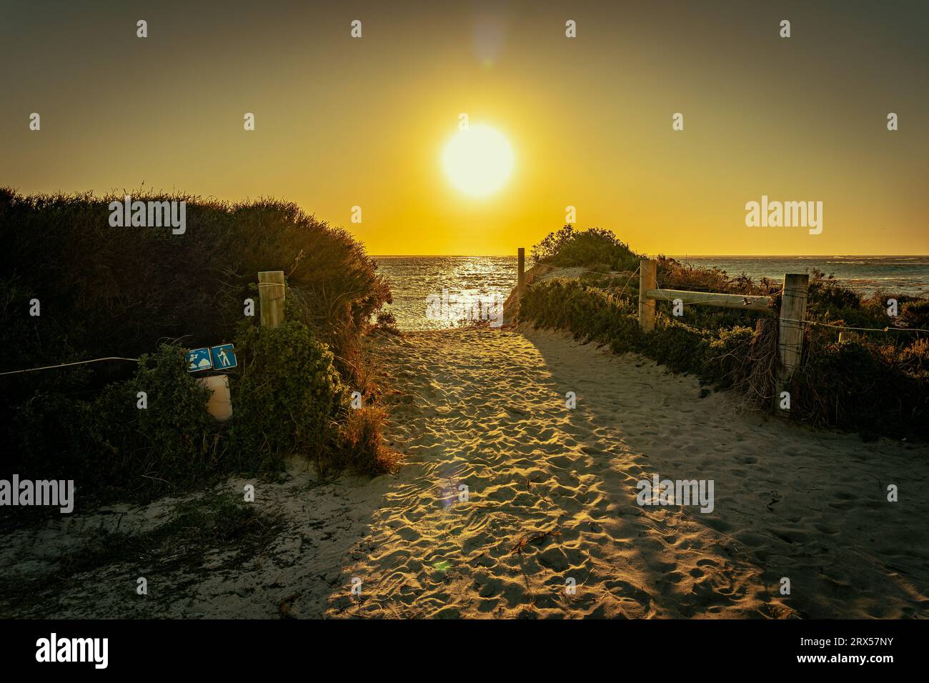 Beach entrance in West End, Geraldton, WA, Australia Stock Photo - Alamy