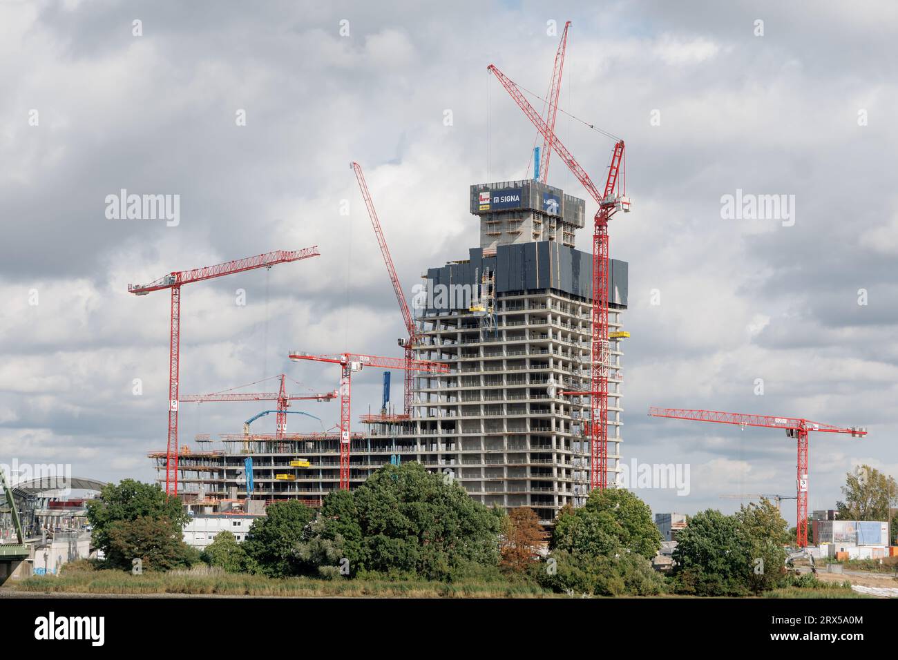 Hamburg, Germany. 20th Sep, 2023. View of the Elbtower construction ...
