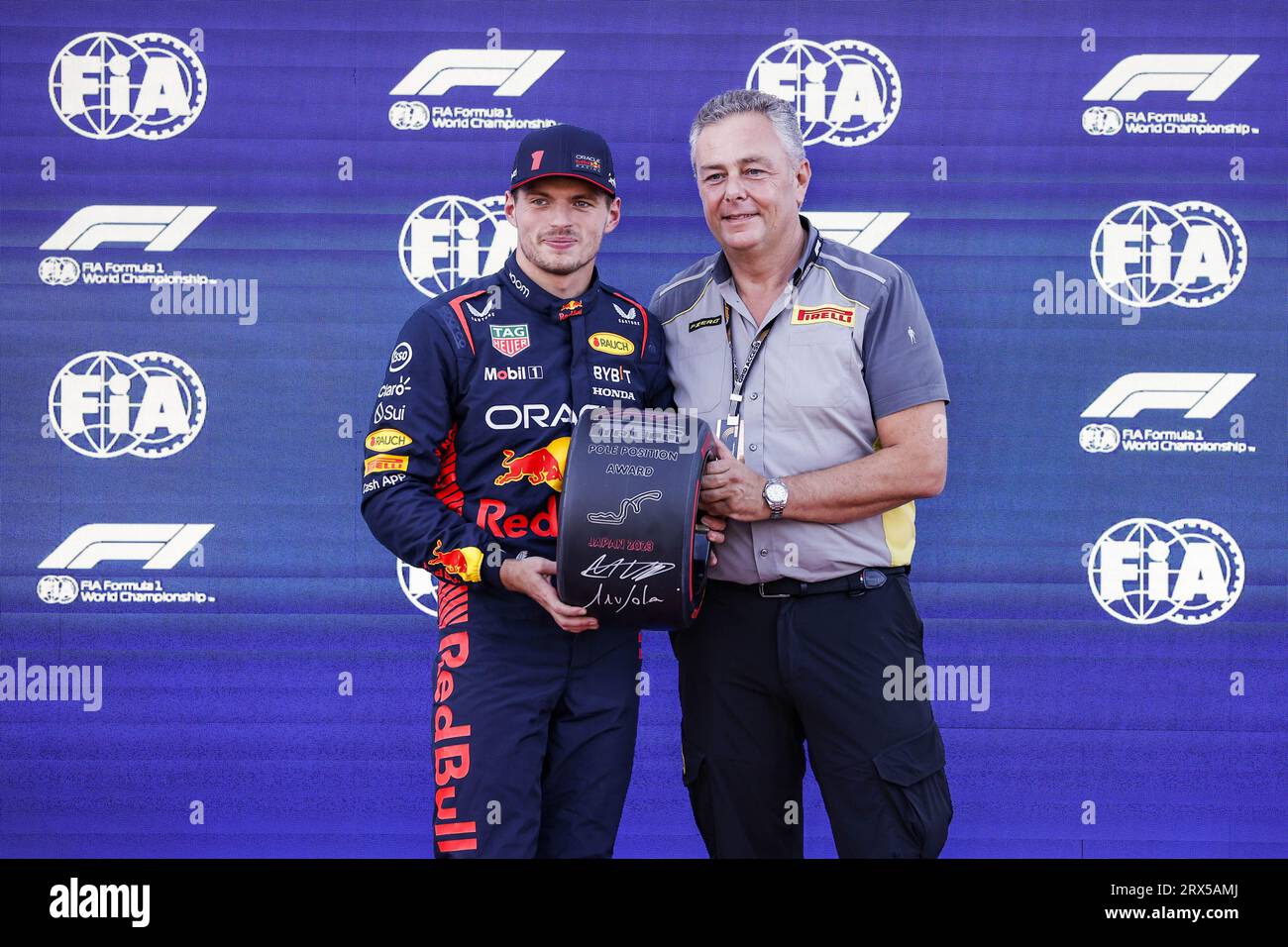 VERSTAPPEN Max (ned), Red Bull Racing RB19, portrait ISOLA Mario (ita), Motorsport Racing ...