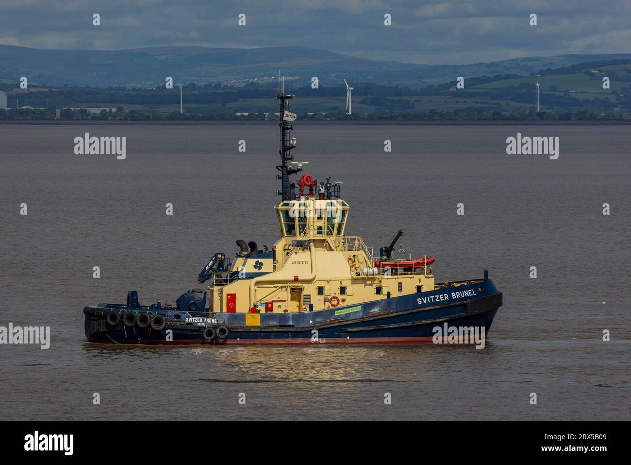 Tug Svitzer Brunel waiting on vessel to guide it into Royal Portbury ...
