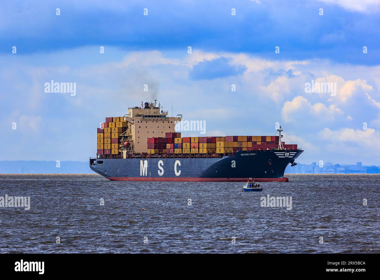 Container vessel MSC Hon Kong V heading for Royal Portbury docks Stock ...