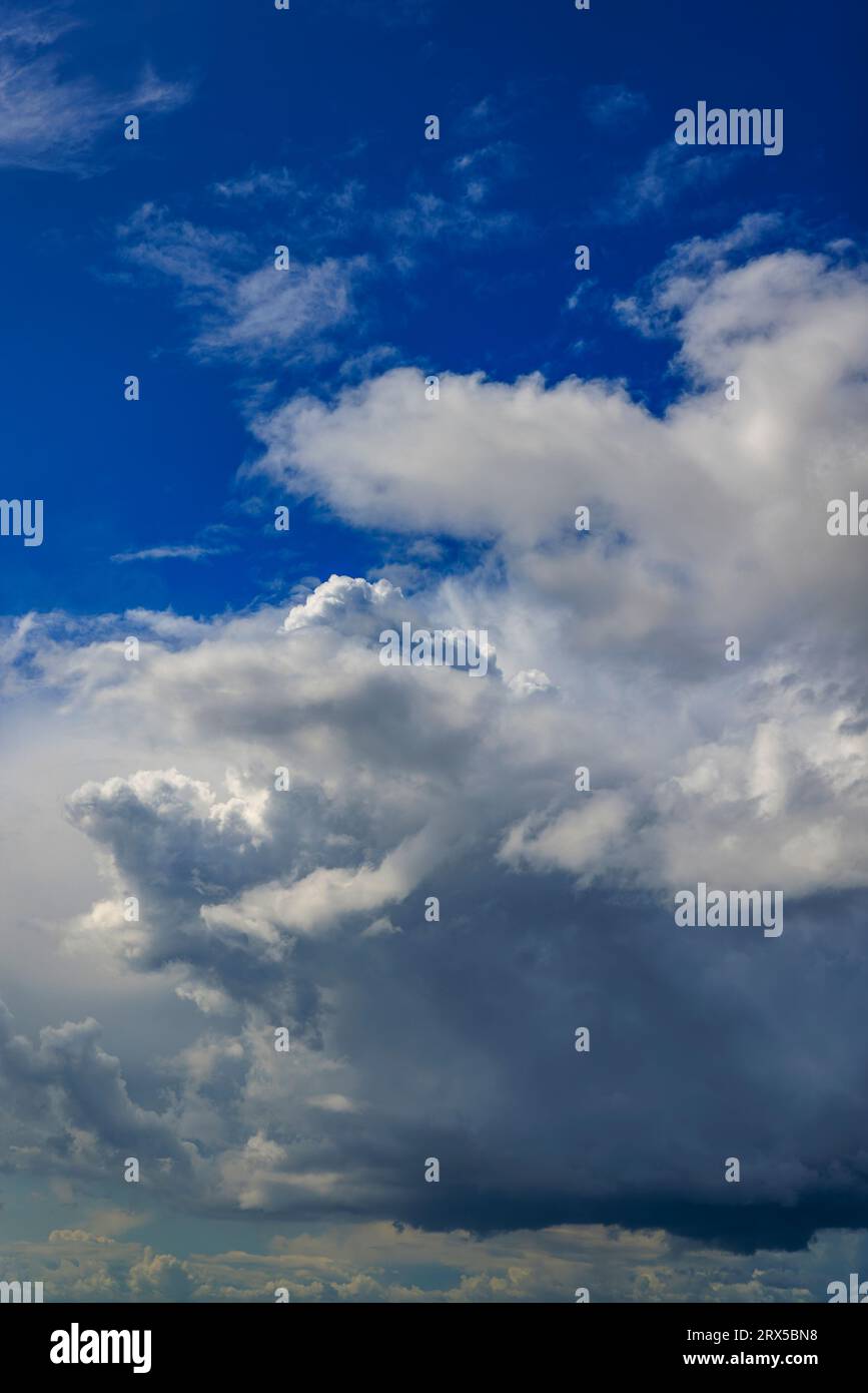 Storm clouds gathering along the Welsh coast Stock Photo - Alamy