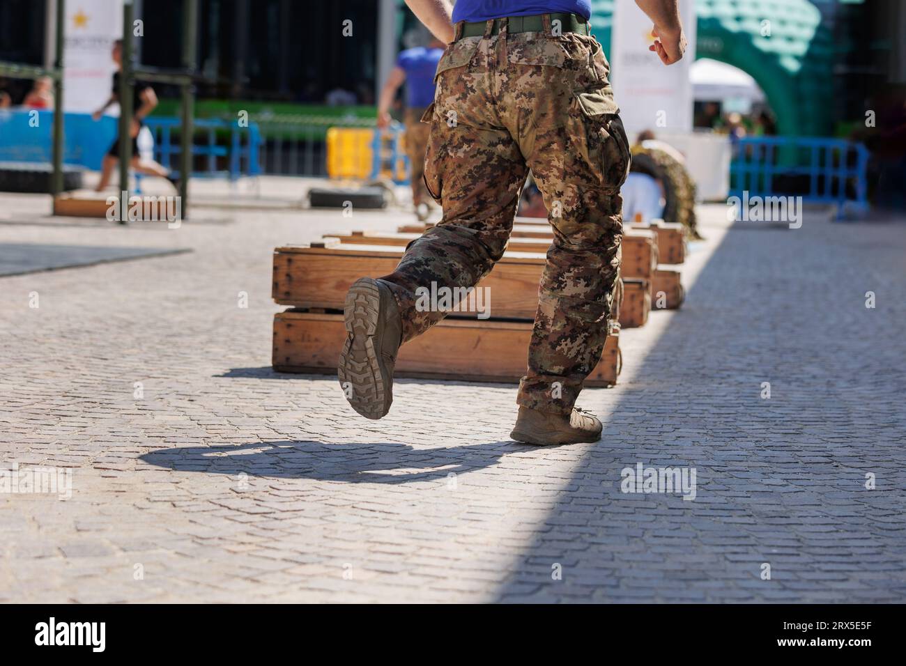 Soldier physical activities hi-res stock photography and images - Alamy