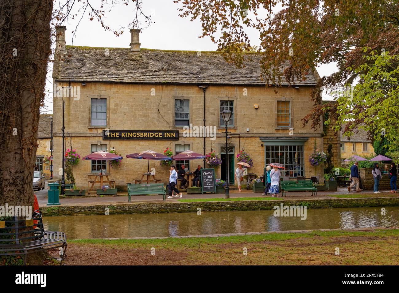 The Kingsbridge Arms at Bourton on the Water village in the Cotswolds ...