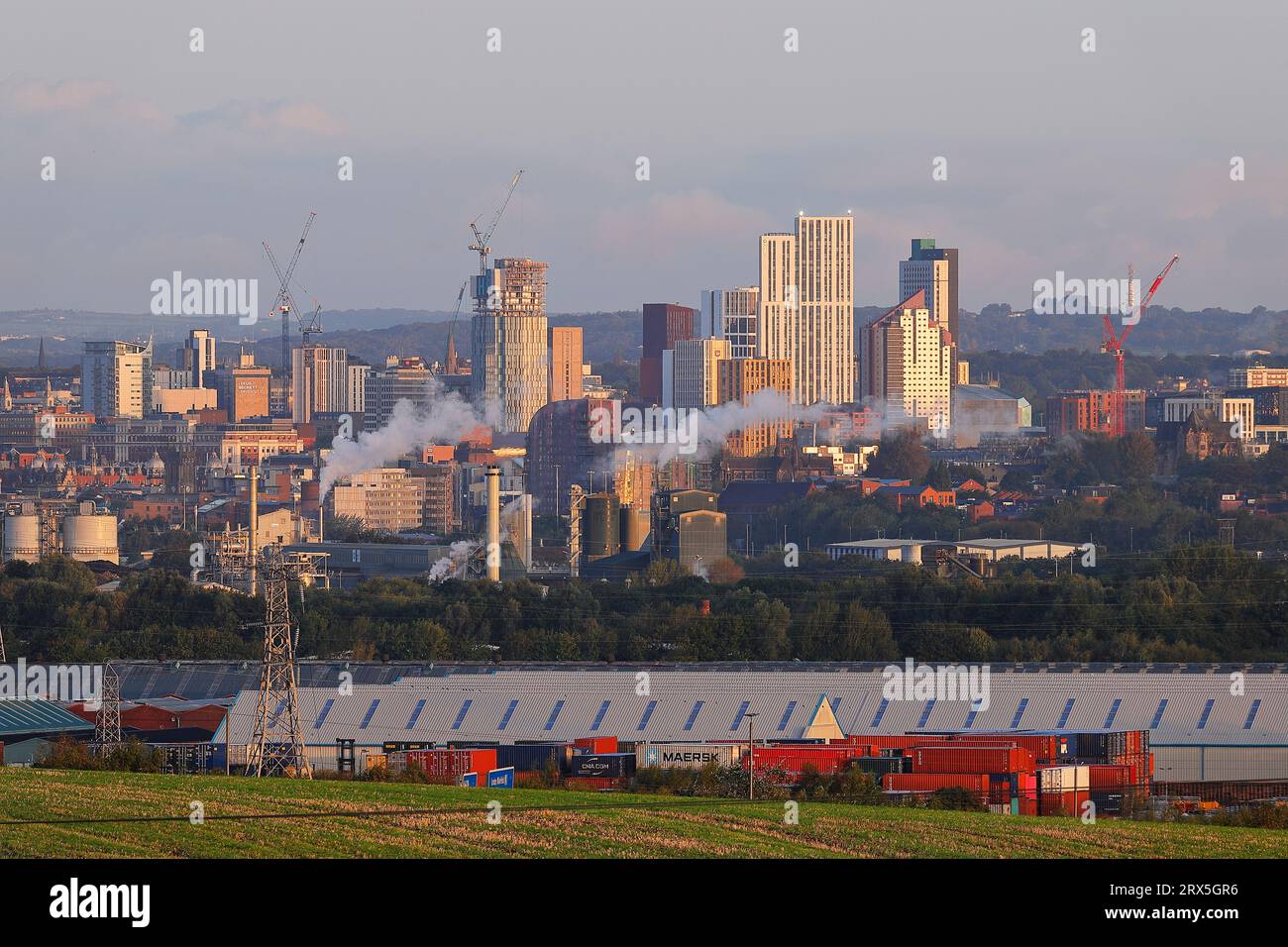 A view towards Leeds City Centre and the Arena Quarter student ...