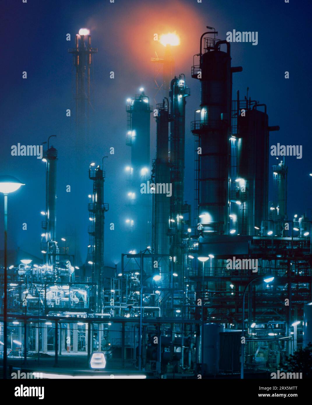 Petroleum refinery, crude oil, mineral oil, pipline, A petroleum ...