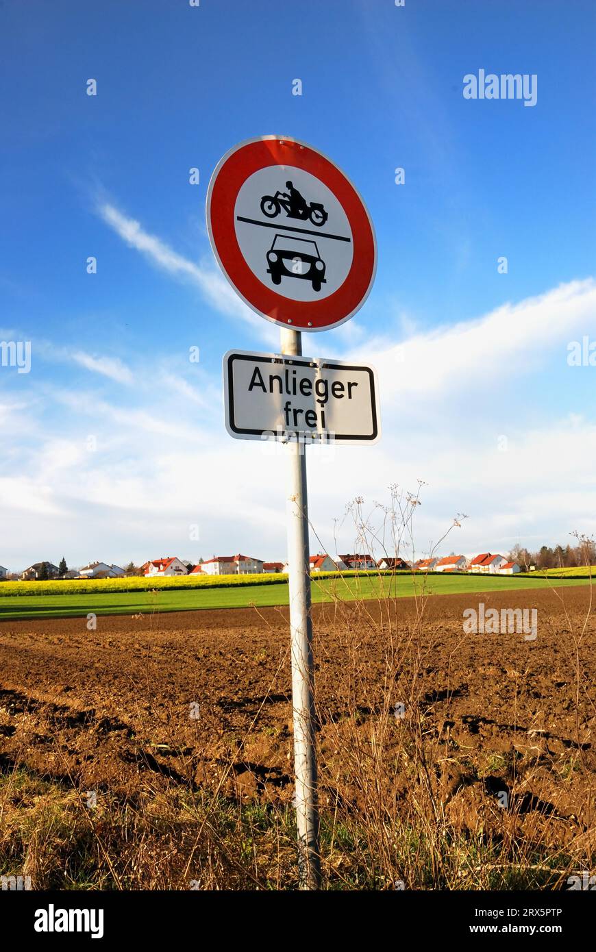 Sign prohibition for motor vehicles hi-res stock photography and images ...