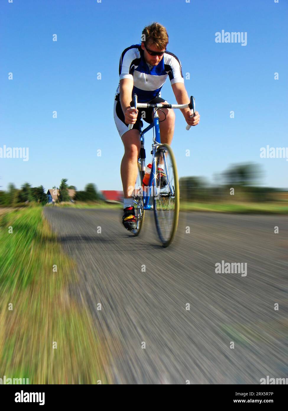 Racing motor cyclist hi-res stock photography and images - Alamy